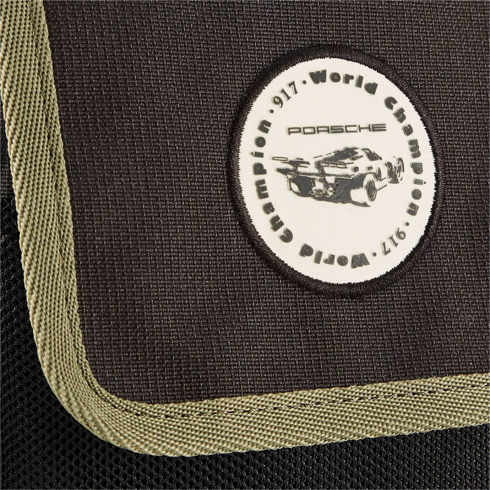 Porsche Legacy Messenger "917 World Champion" von Puma